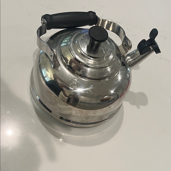 Le Creuset | Kitchen | Le Creuset Stainless Tea Kettle | Poshmark